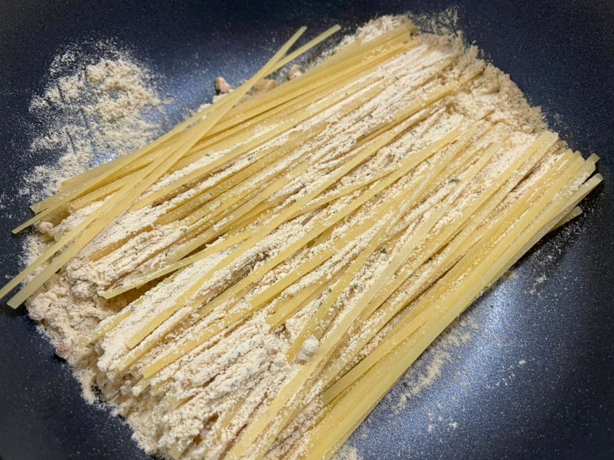 【業務スーパー】1人前約100円なのに本格派!フライパンひとつで「かんたんパスタ」 Magacol